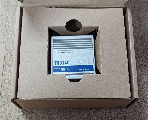 Thiết bị Router Công nghiệp TRB140 - Technologys - Solutions